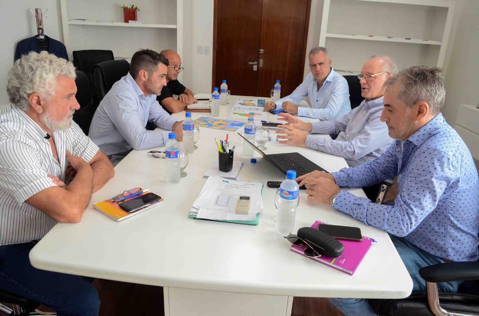 CASTELLI: Sebastian Echarren fue recibido por el Ministro de Salud de ...