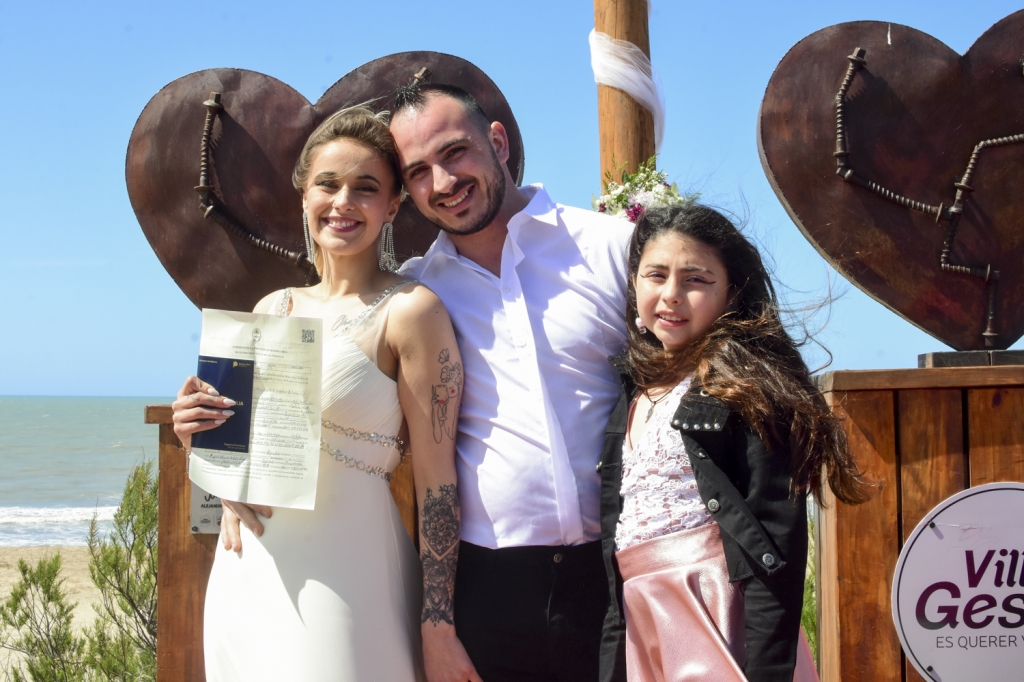 Villa Gesell celebró su primer casamiento en la playa – Mirada Central